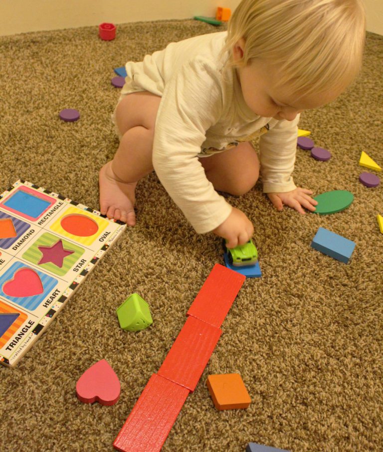 The Best Shape Puzzles for Tots - Raising Hooks