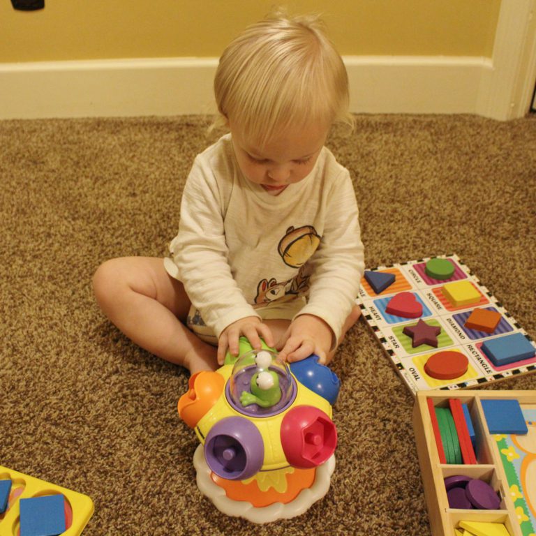 The Best Shape Puzzles for Tots - Raising Hooks