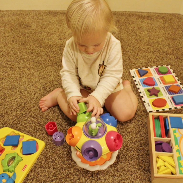 The Best Shape Puzzles for Tots - Raising Hooks