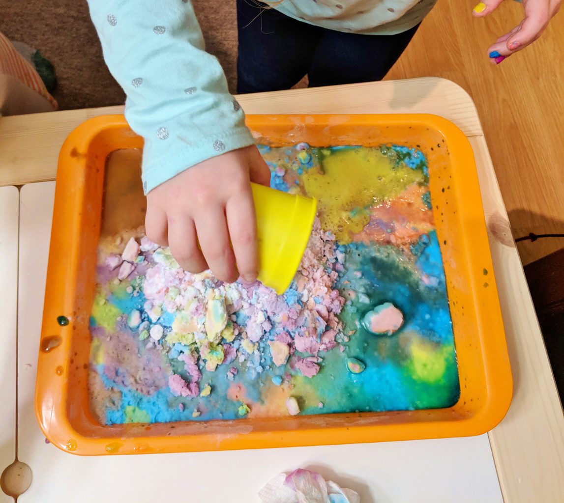 Fizzing Colors Experiment - Raising Hooks