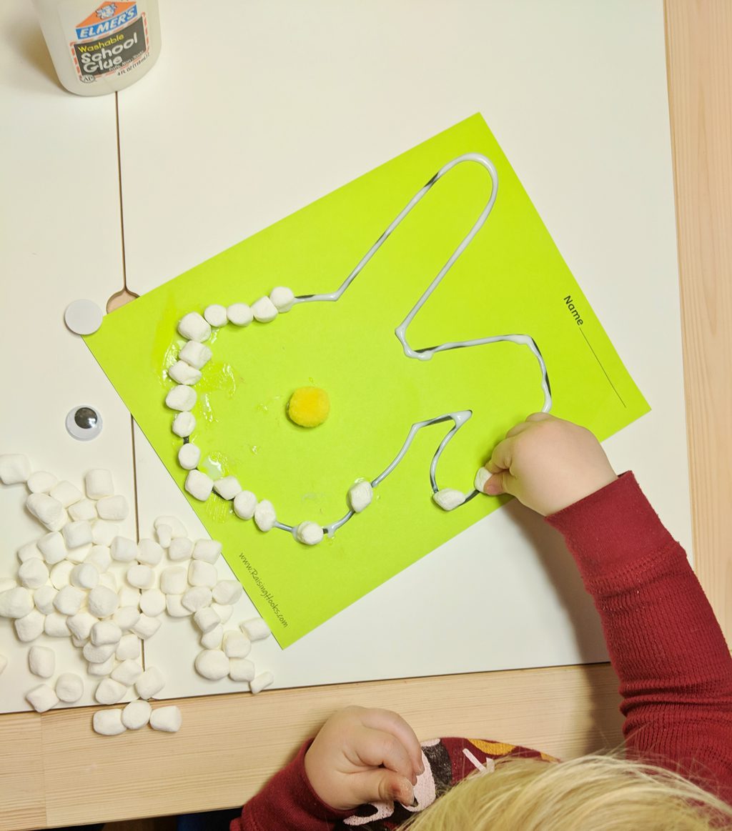 Marshmallow Easter Bunny - Raising Hooks