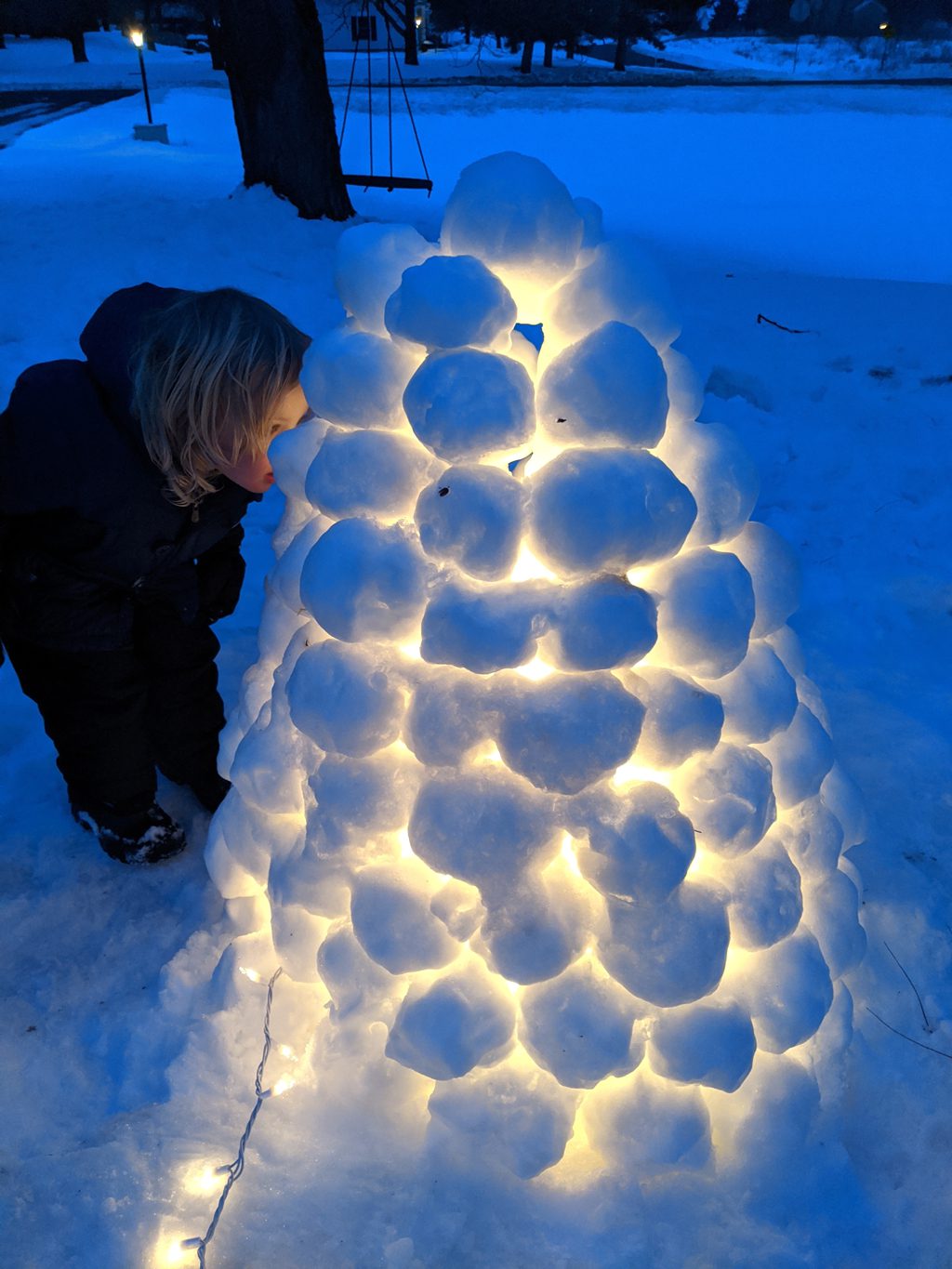 Snölykta – A Swedish Snow Lantern - Raising Hooks