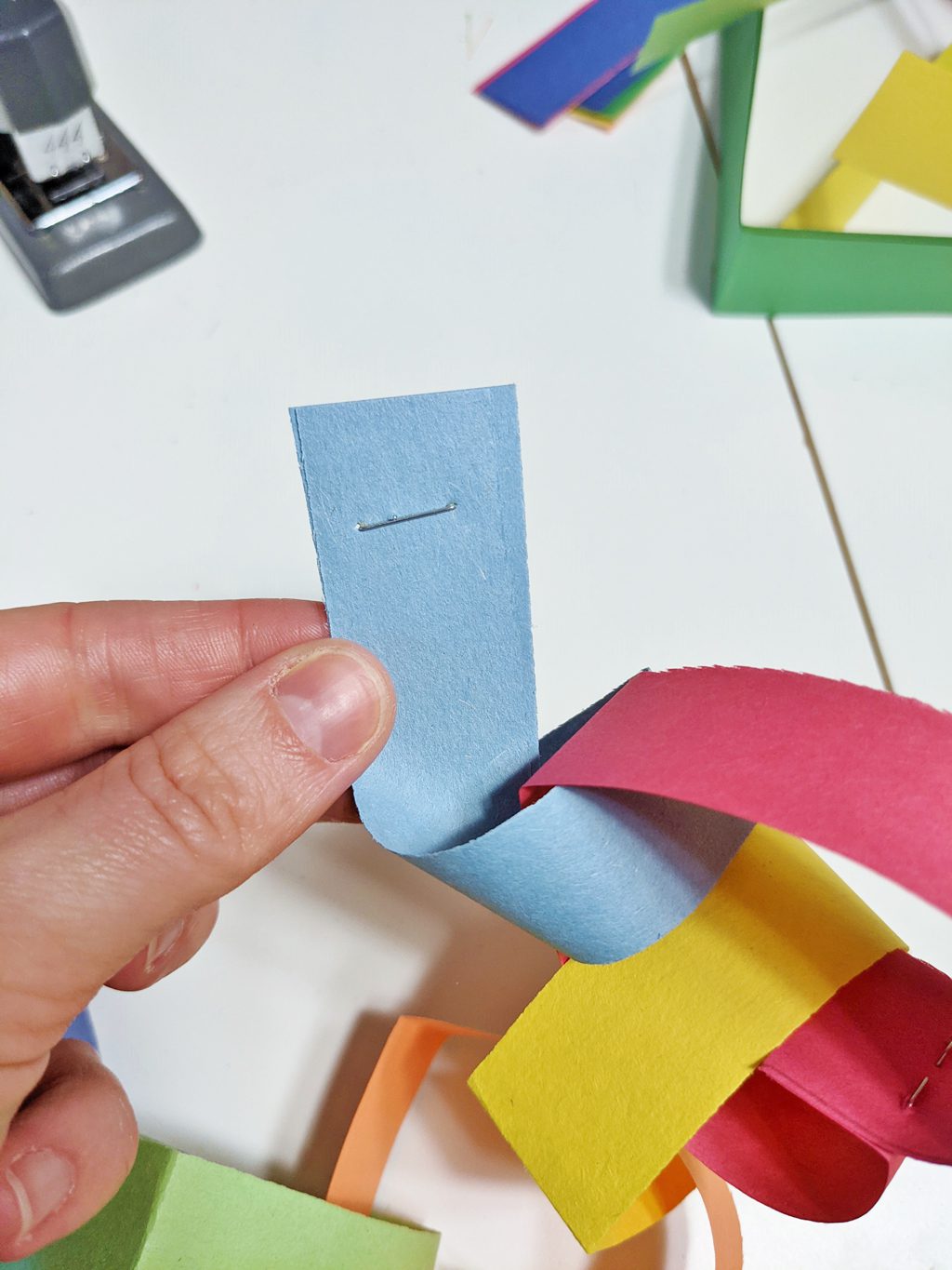 Valentine’s Day Paper Chain - Raising Hooks