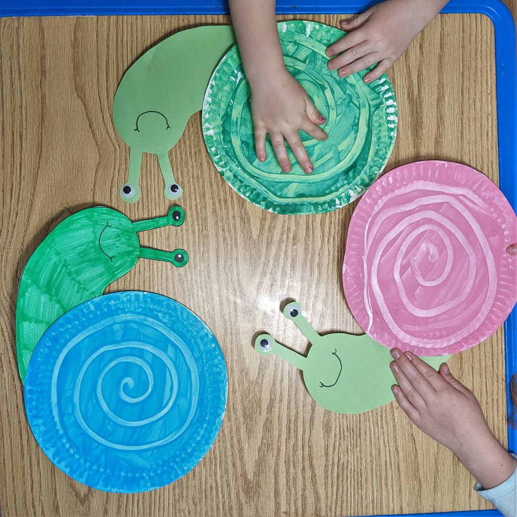 Paper Plate Snail – Raising Hooks