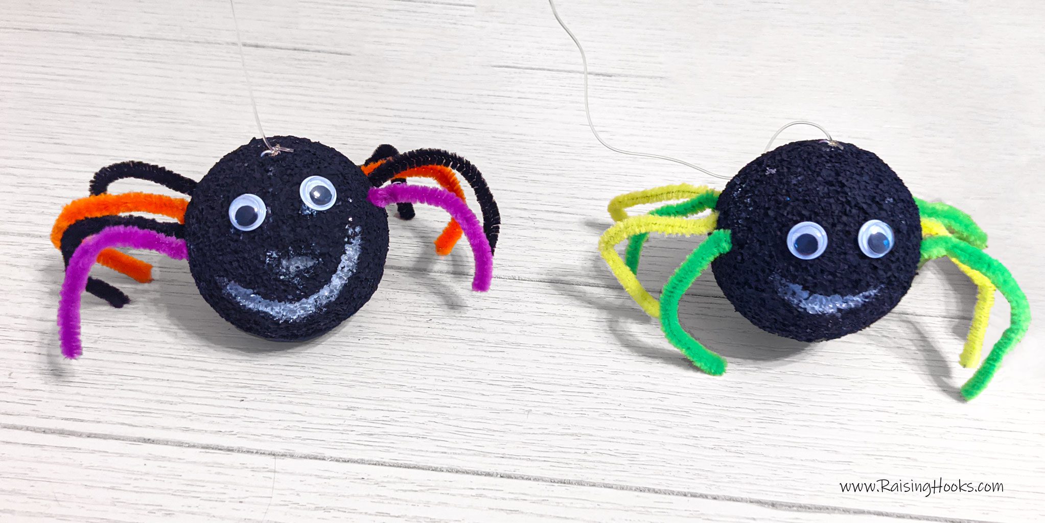 Dancing Spiders - Raising Hooks