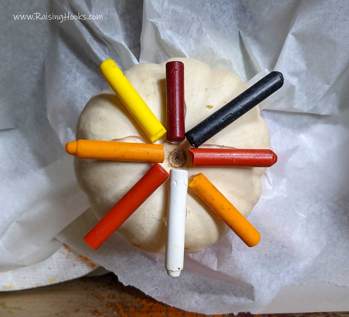 Melted Crayon Pumpkins - Raising Hooks