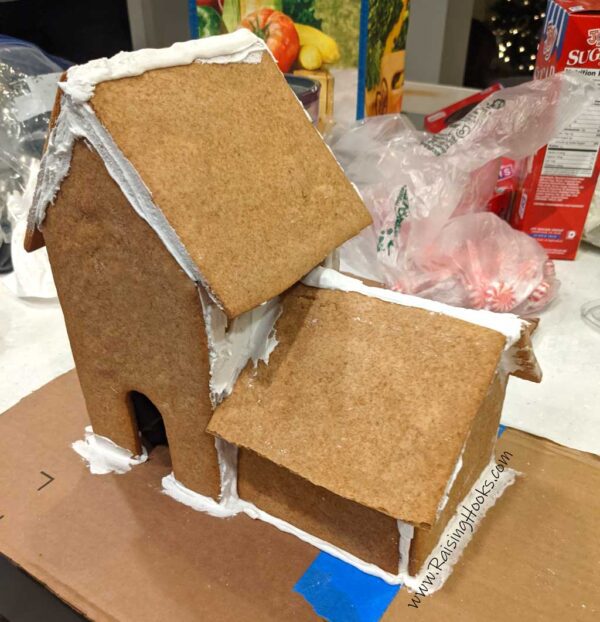 EASY 2 Story Gingerbread House & Template - Raising Hooks