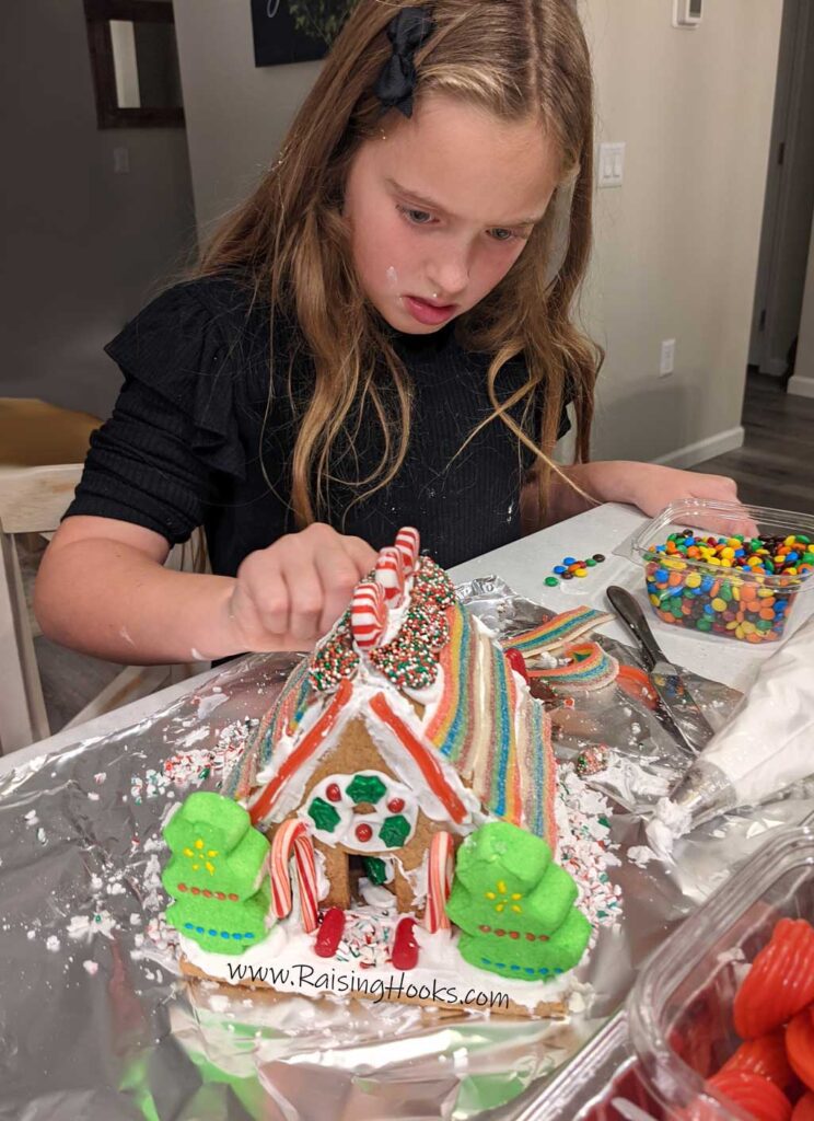 EASY 2 Story Gingerbread House & Template - Raising Hooks